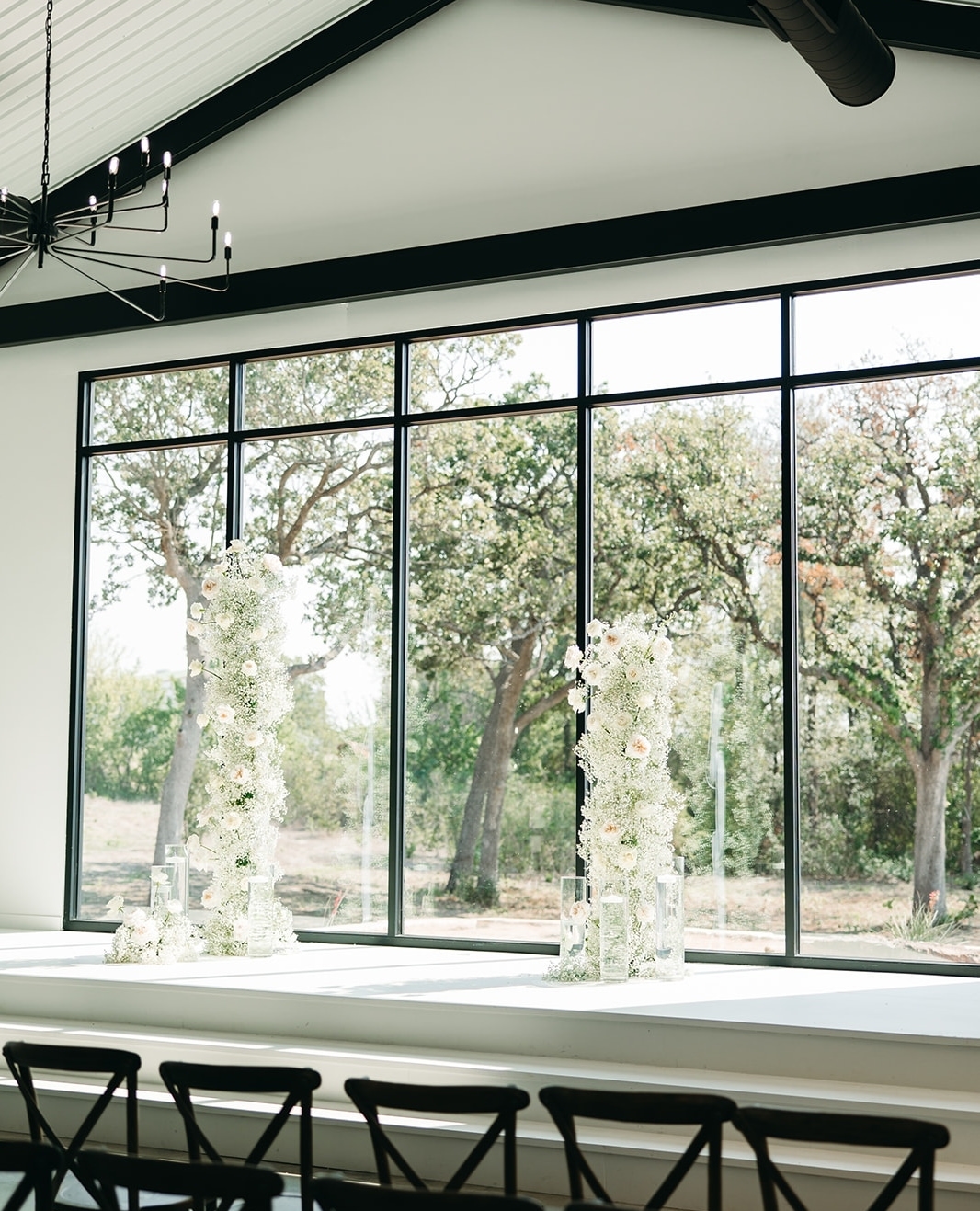 DFW Wedding Venues with Scenic Outdoor Spaces