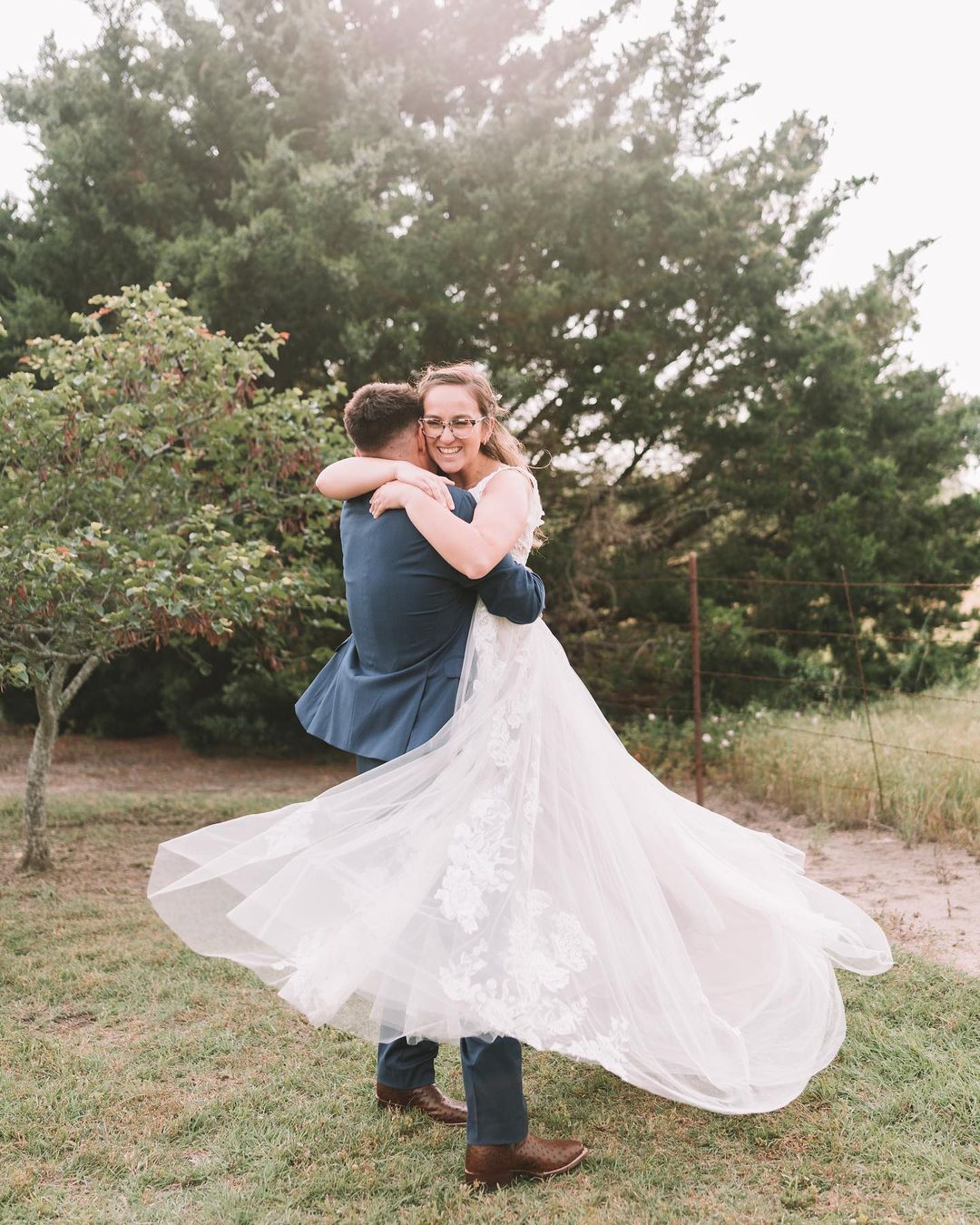 DFW Wedding Venues with Scenic Outdoor Spaces