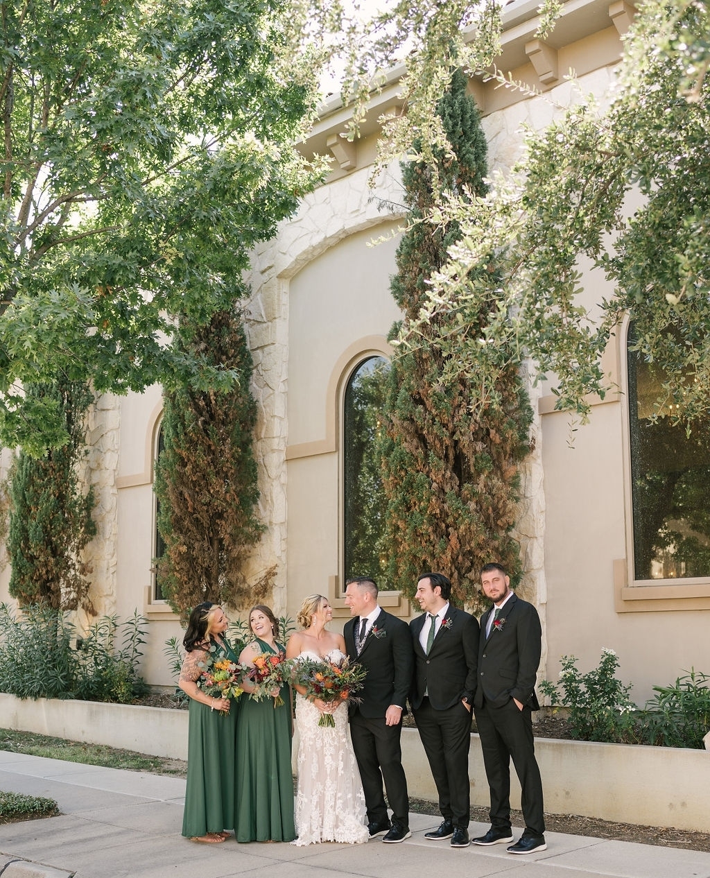 DFW Wedding Venues with Scenic Outdoor Spaces