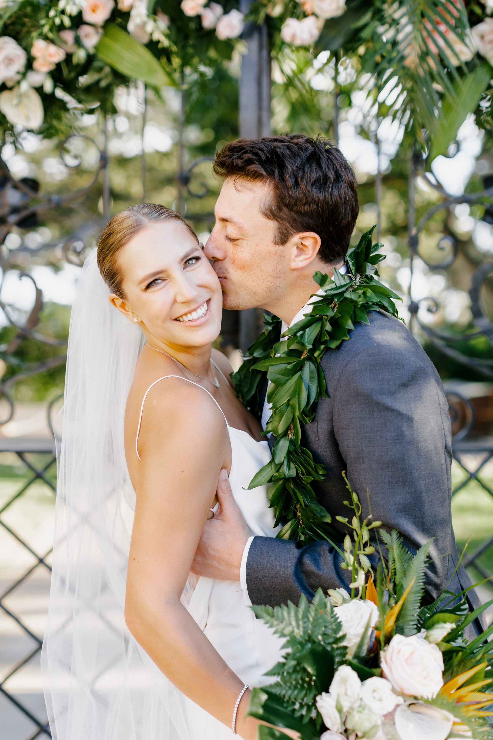 Give THIS to Your Wedding Photographer Instead of a Shot List
